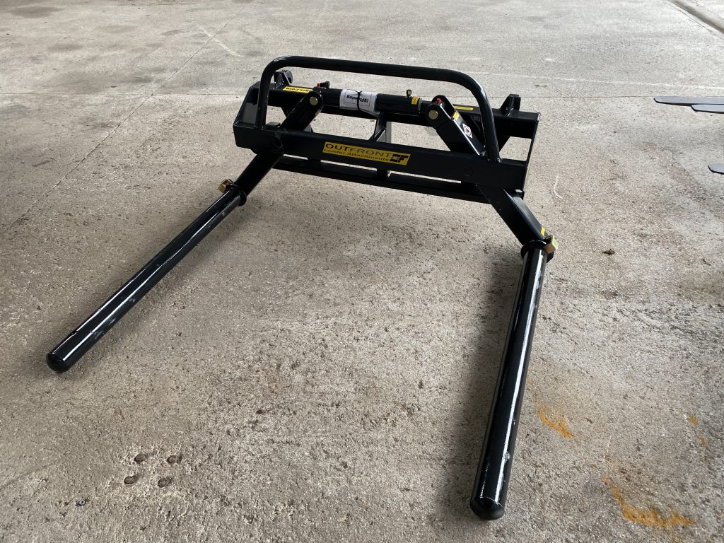 Fleming Front Hydraulic Bale Handler – Nolan's Garage Ltd